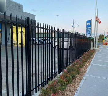 Aluminium Deco Loop Top Fence Panel – Fencing Components